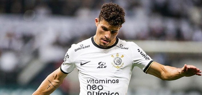 Rafael Ramos publica e recebe carinho de três jogadores do elenco