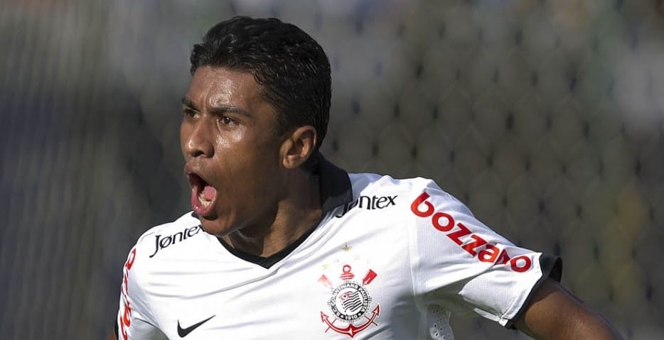 Corinthians relembra gol histórico de Paulinho em 2011