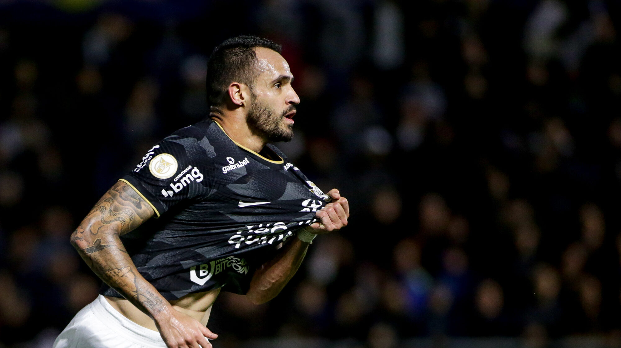 Informação sobre Renato Augusto chega ao Corinthians